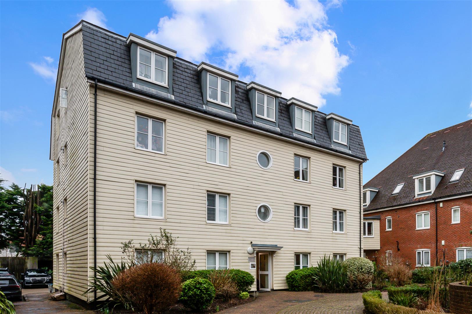 Wingfield Court, Banstead - Williams Harlow | Estate Agents Cheam ...