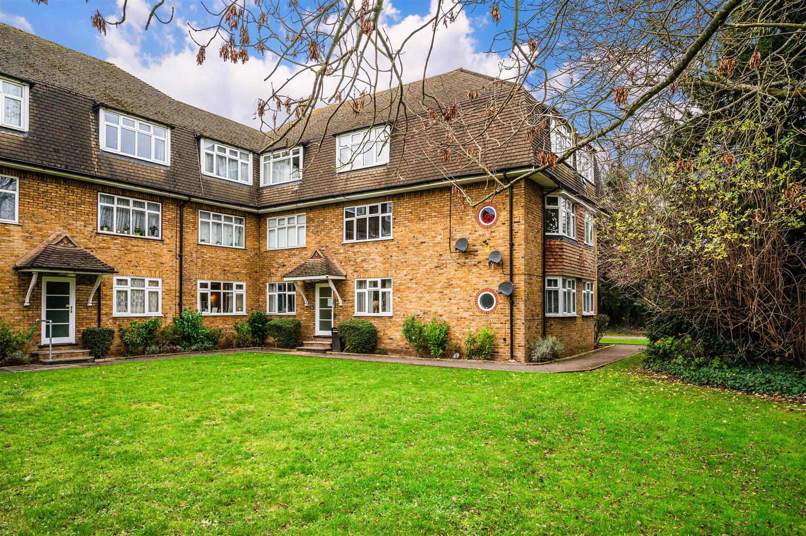 Aysgarth Court, Sutton Common Road - Williams Harlow | Estate Agents ...