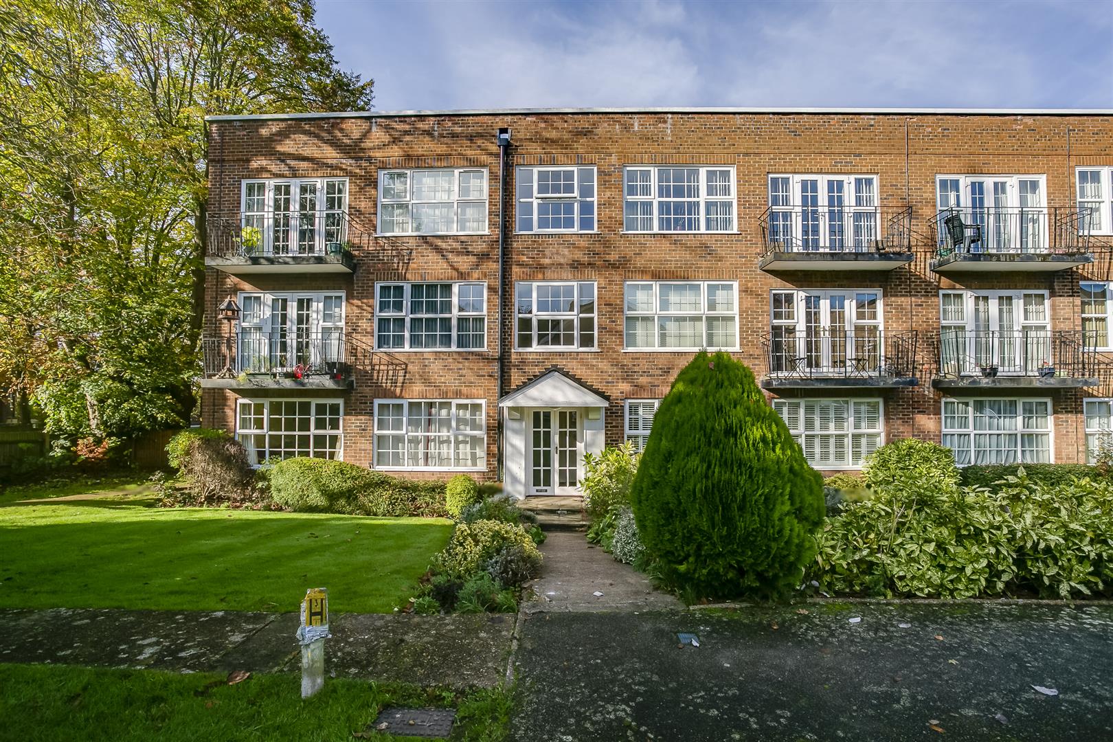 Highridge Close, Epsom - Williams Harlow | Estate Agents Cheam & Banstead